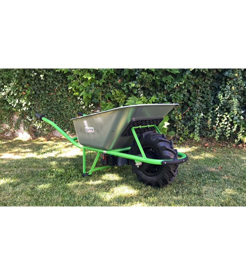 Brouette à moteur électrique robuste avec bac en acier zingué.